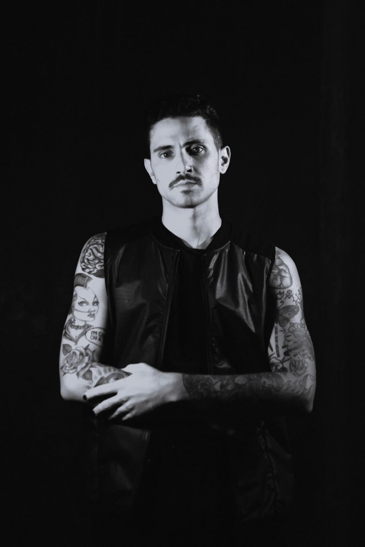 Interview: Velvet May — El Garaje de Frank